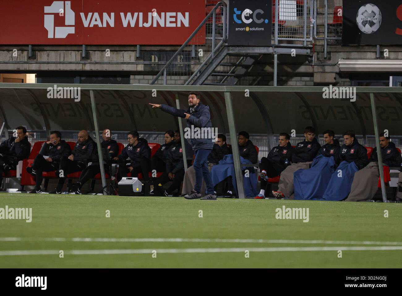 MAASTRICHT , 02-11-2025 , De Geusselt , season 2025 / 2026 , Dutch ...