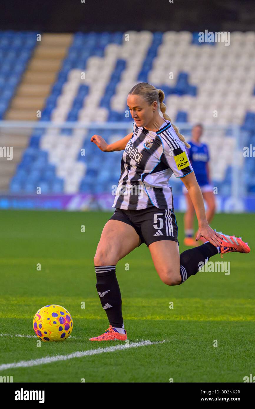 Jemma Purfield (5 Newcastle United) during the Barclays Women's Super ...