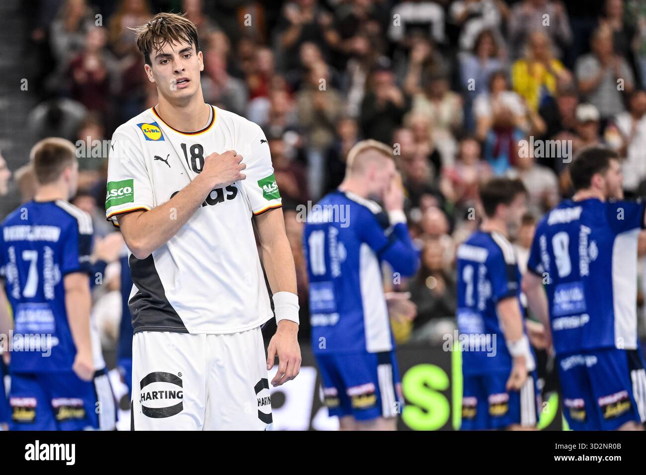 02 November 2025, Bavaria, Munich: Handball: International match ...