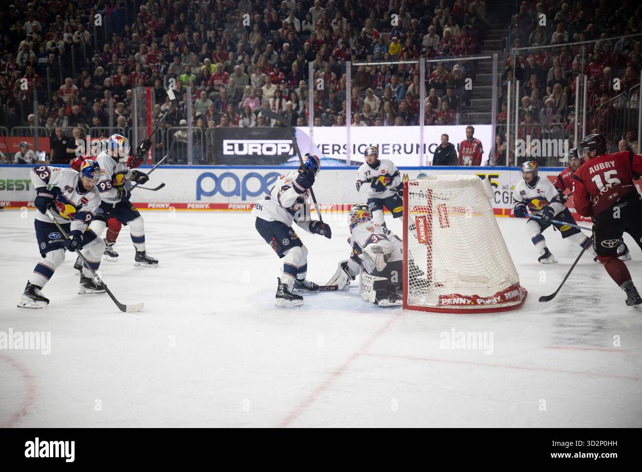 Maximilan Kastner (EHC Red Bull M?nchen, Sturm, #93); Dillon ...