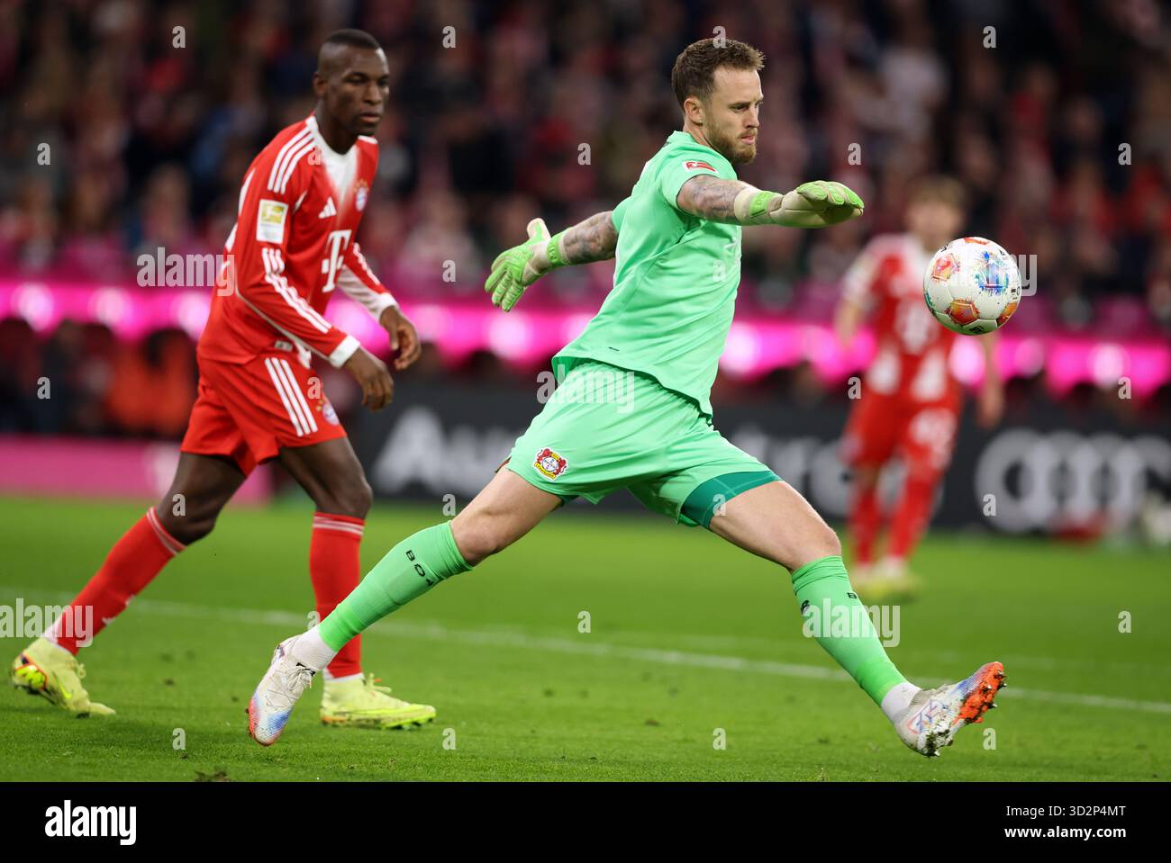 Mark Flekken of Bayer Leverkusen FC Bayern MŸnchen - Bayer Leverkusen 3 ...