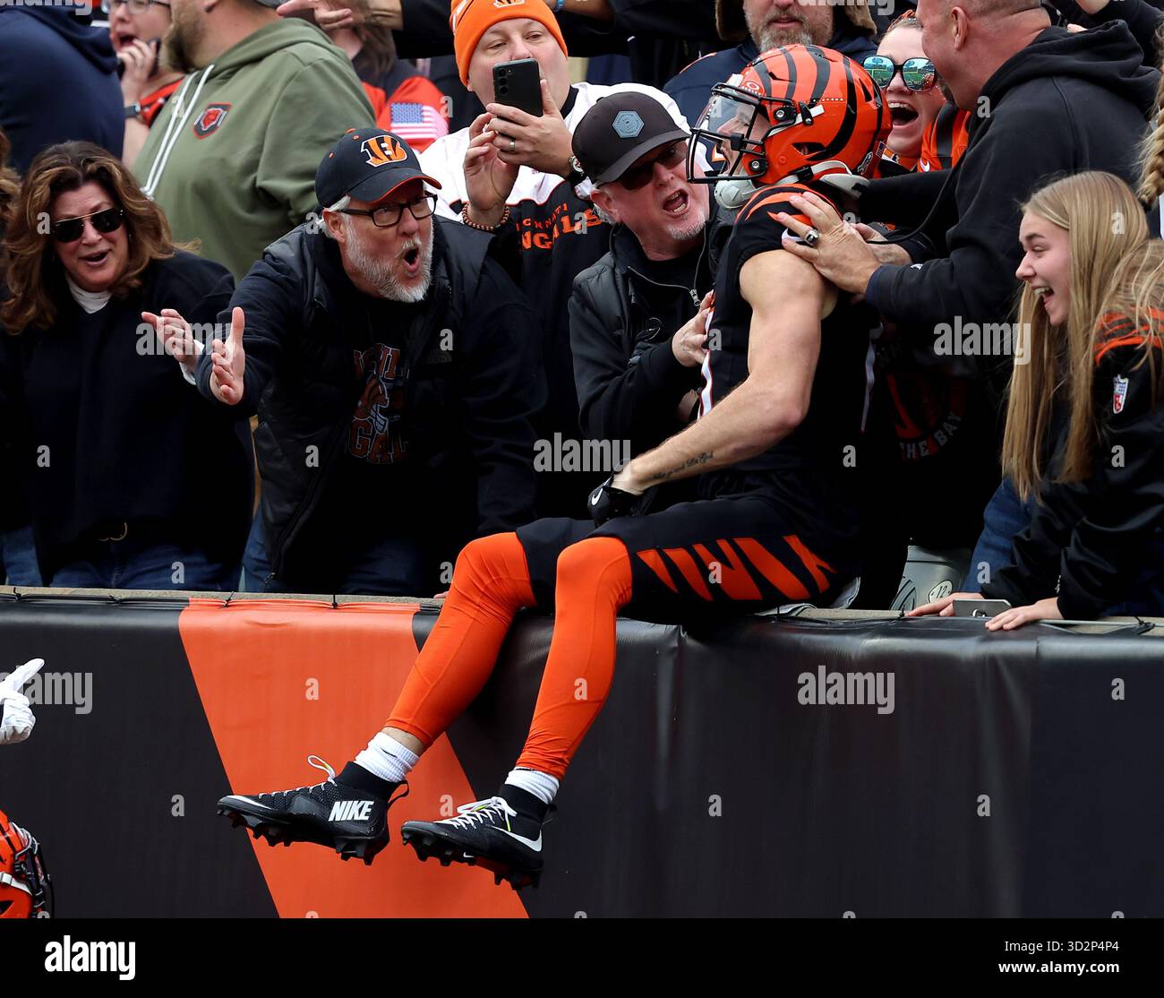 Cincinnati Bengals kick returner Charlie Jones (15) celebrates ...