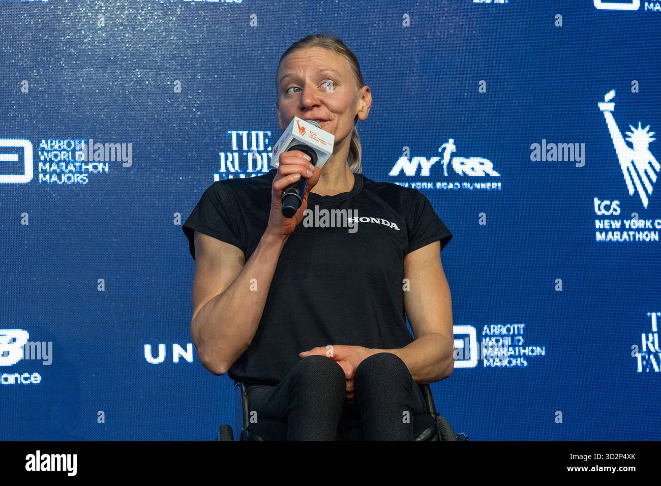 Susannah Scaroni of USA winner of NYC TCS Marathon in professional ...