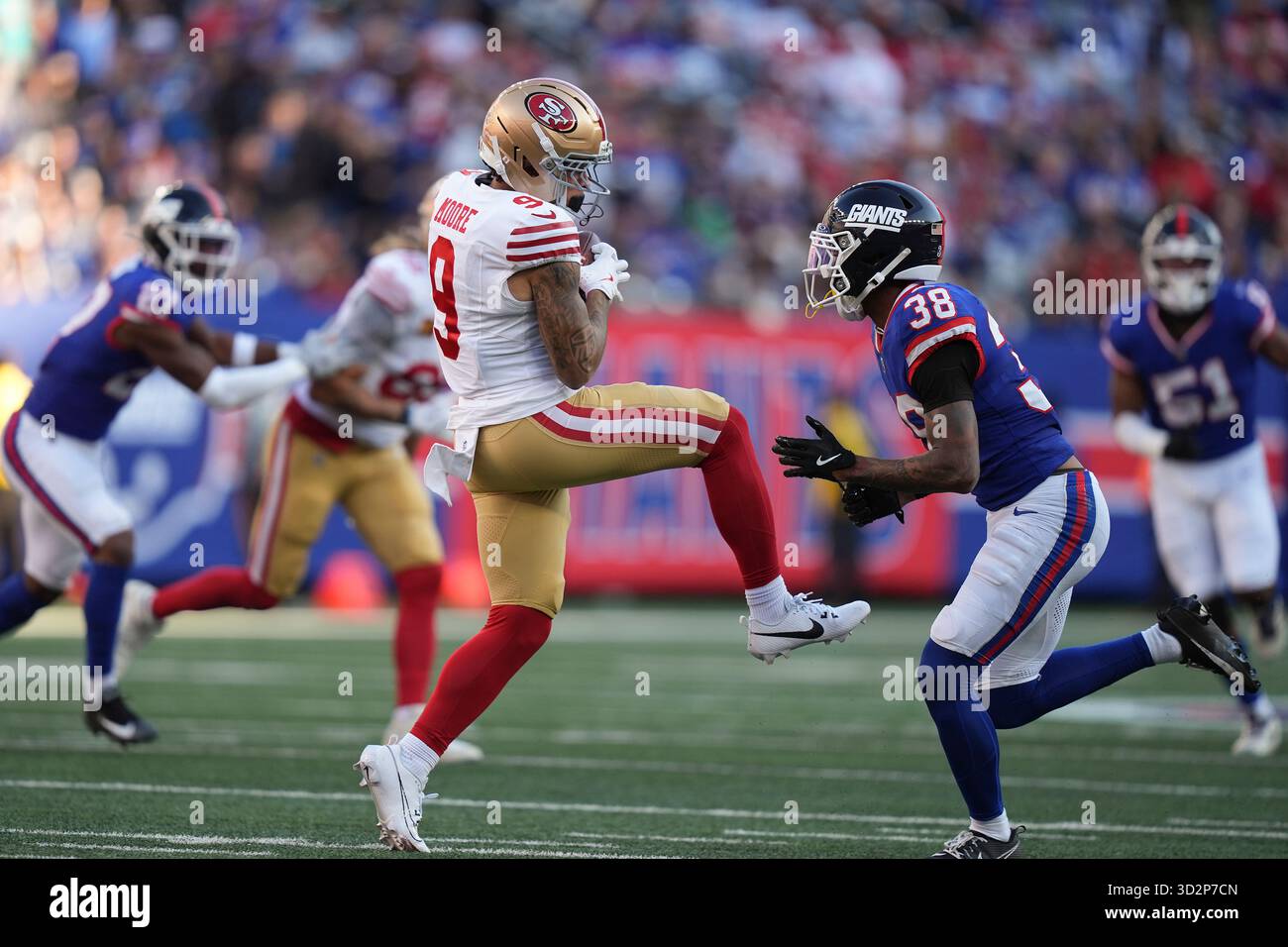 San Francisco 49ers wide receiver Skyy Moore (9) makes a catch against ...