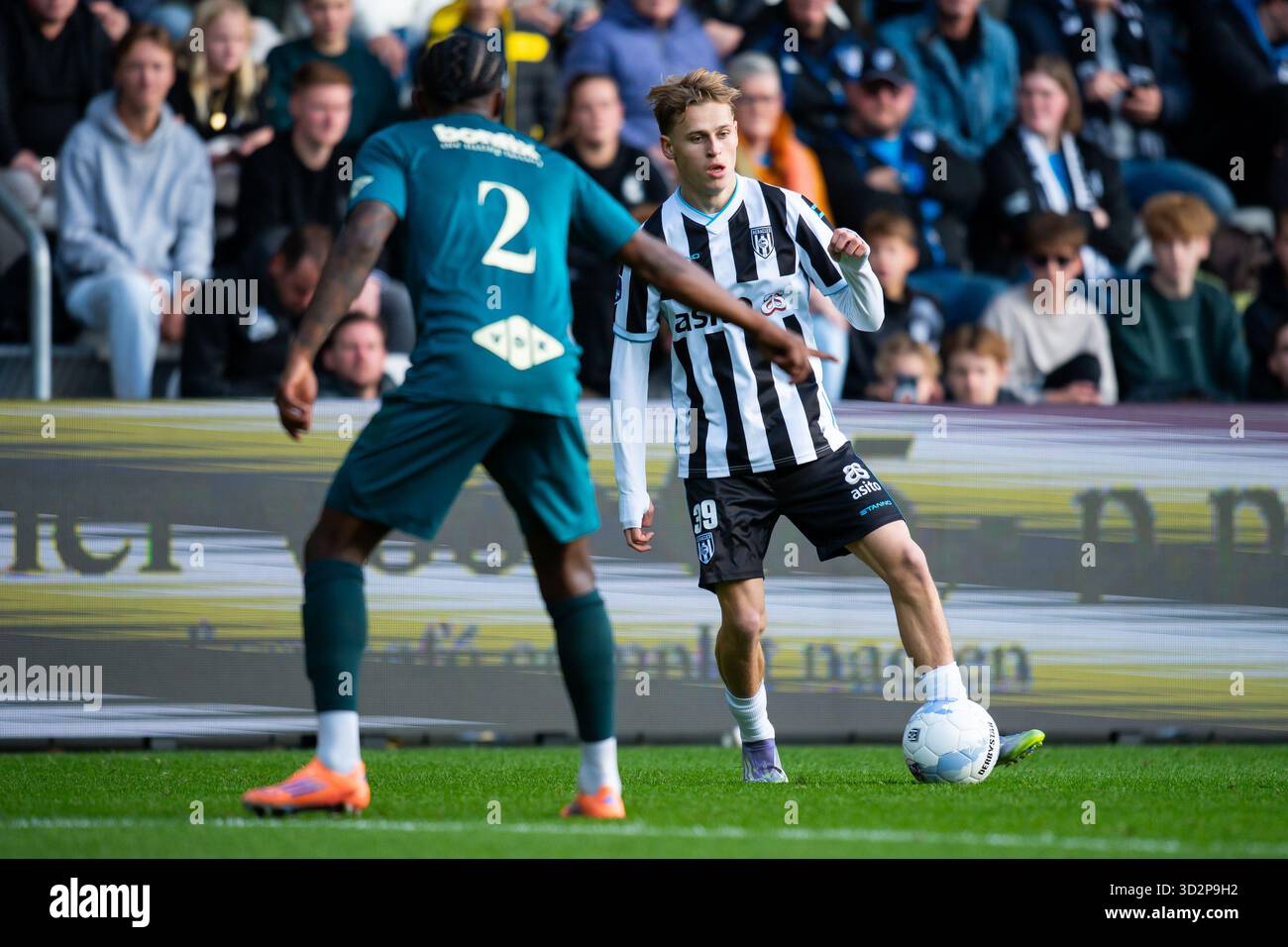 ALMELO , 02-11-2025 , Stadium Asito , season 2025 / 2026 , Dutch ...
