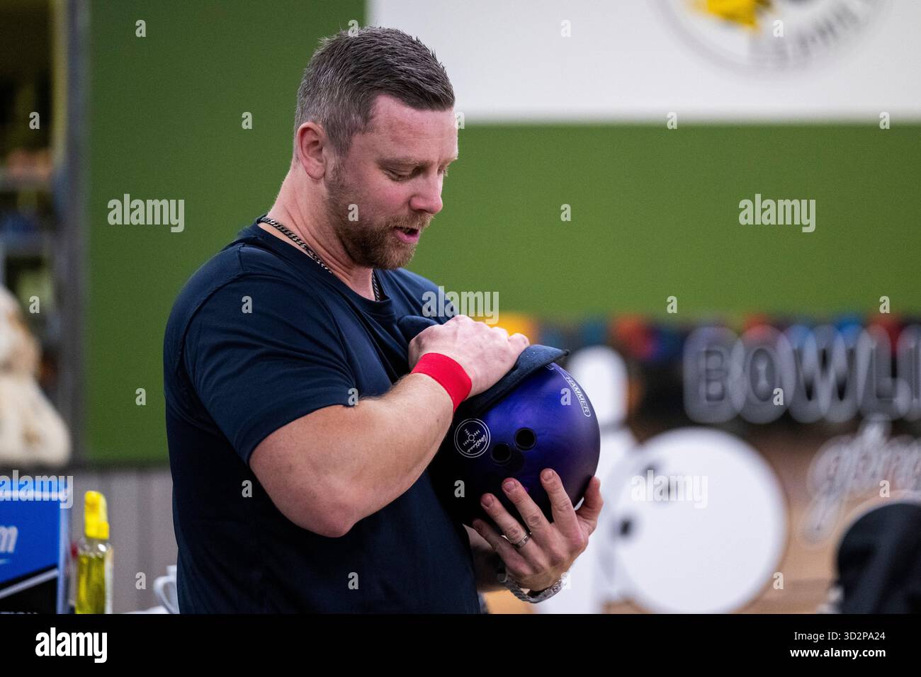251102 Joachim Karlsson, Team Tranås BC under ett träningspass med det ...