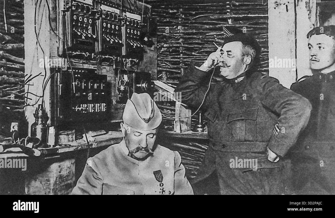 Command center military Black and White Stock Photos & Images - Alamy