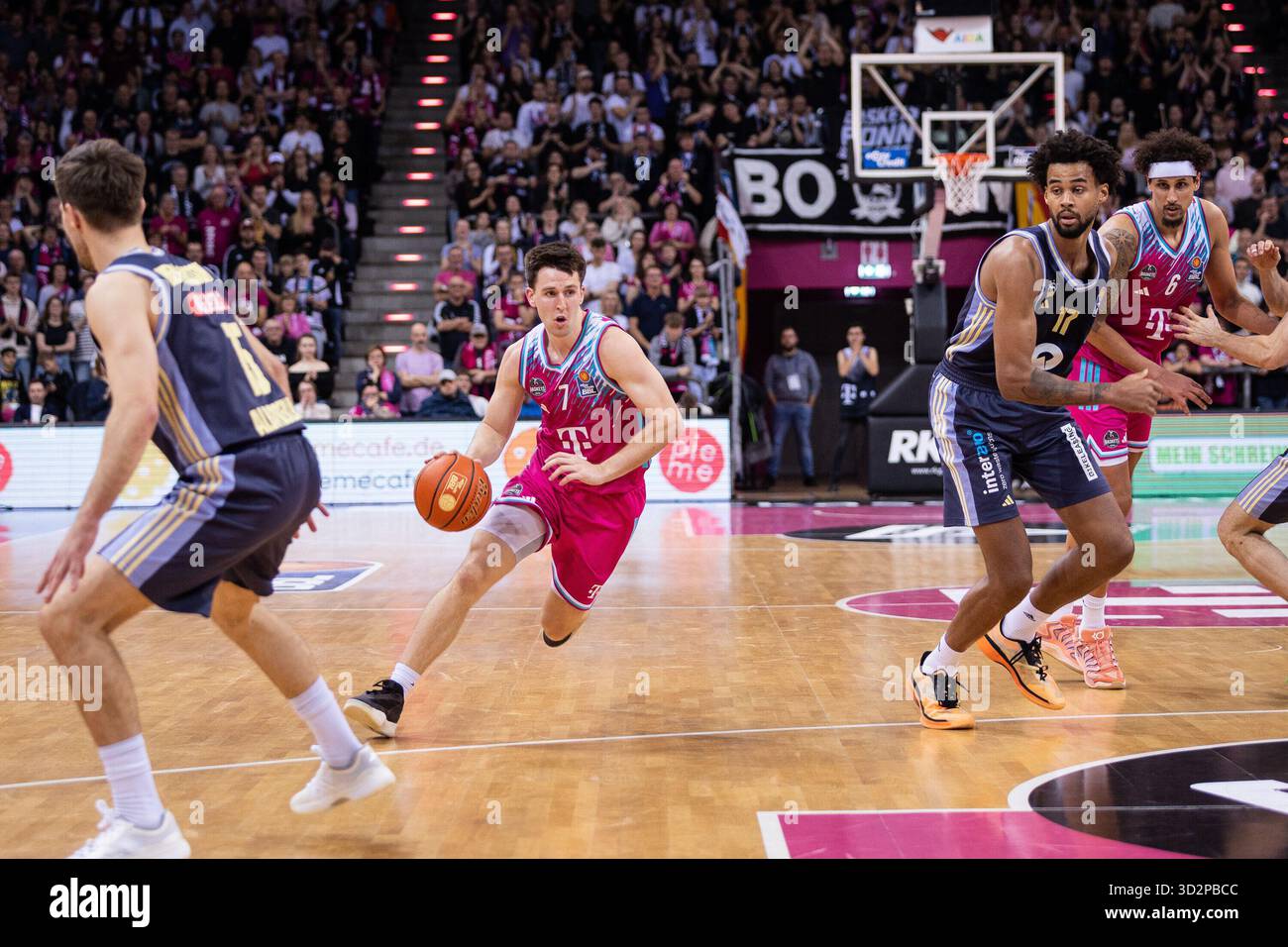Grayson Murphy (Telekom Baskets Bonn 7) -- easyCredit Basketball ...