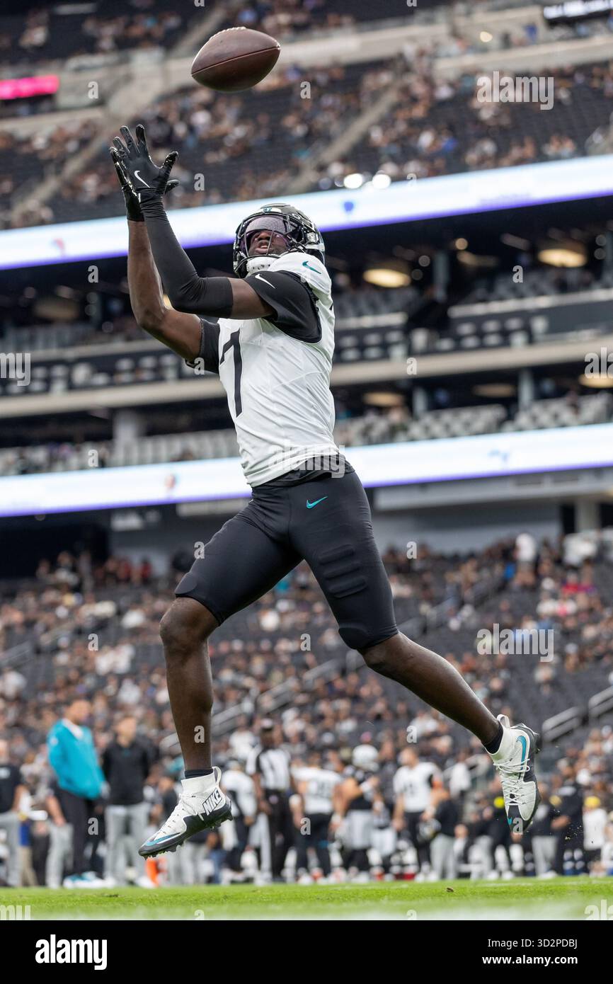 Jacksonville Jaguars wide receiver Brian Thomas, Jr. (7) warms up ...
