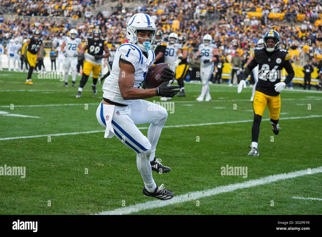 Indianapolis Colts wide receiver Josh Downs (1) makes a catch for a ...