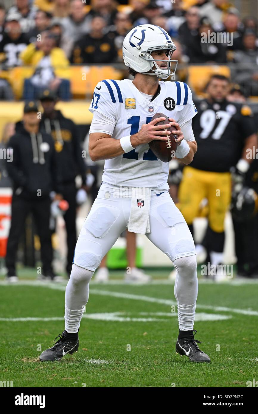 Indianapolis Colts quarterback Daniel Jones (17) throws against the ...