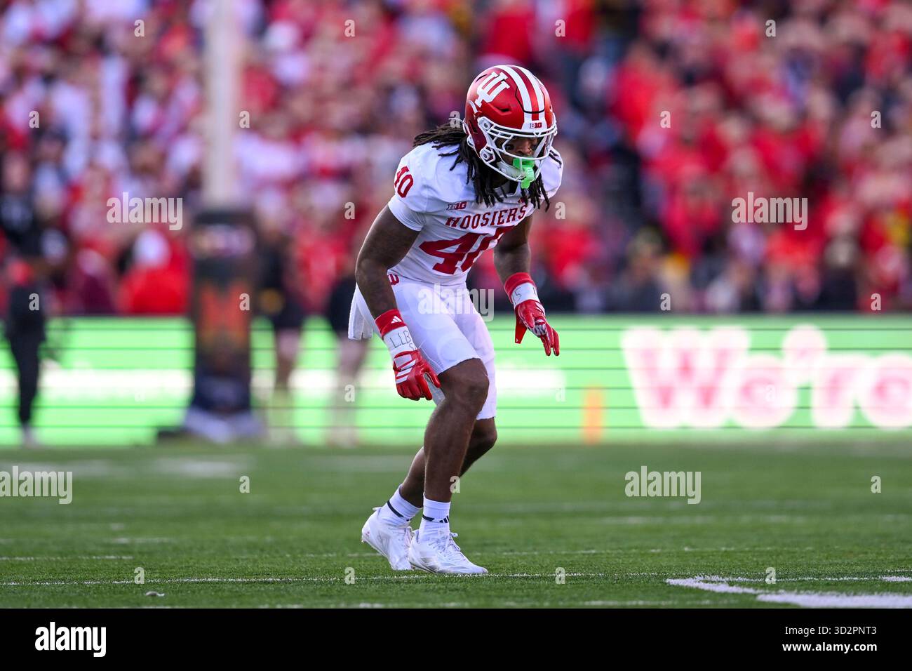 November 01, 2025: Indiana defensive lineman Quentin Clark (40), in ...