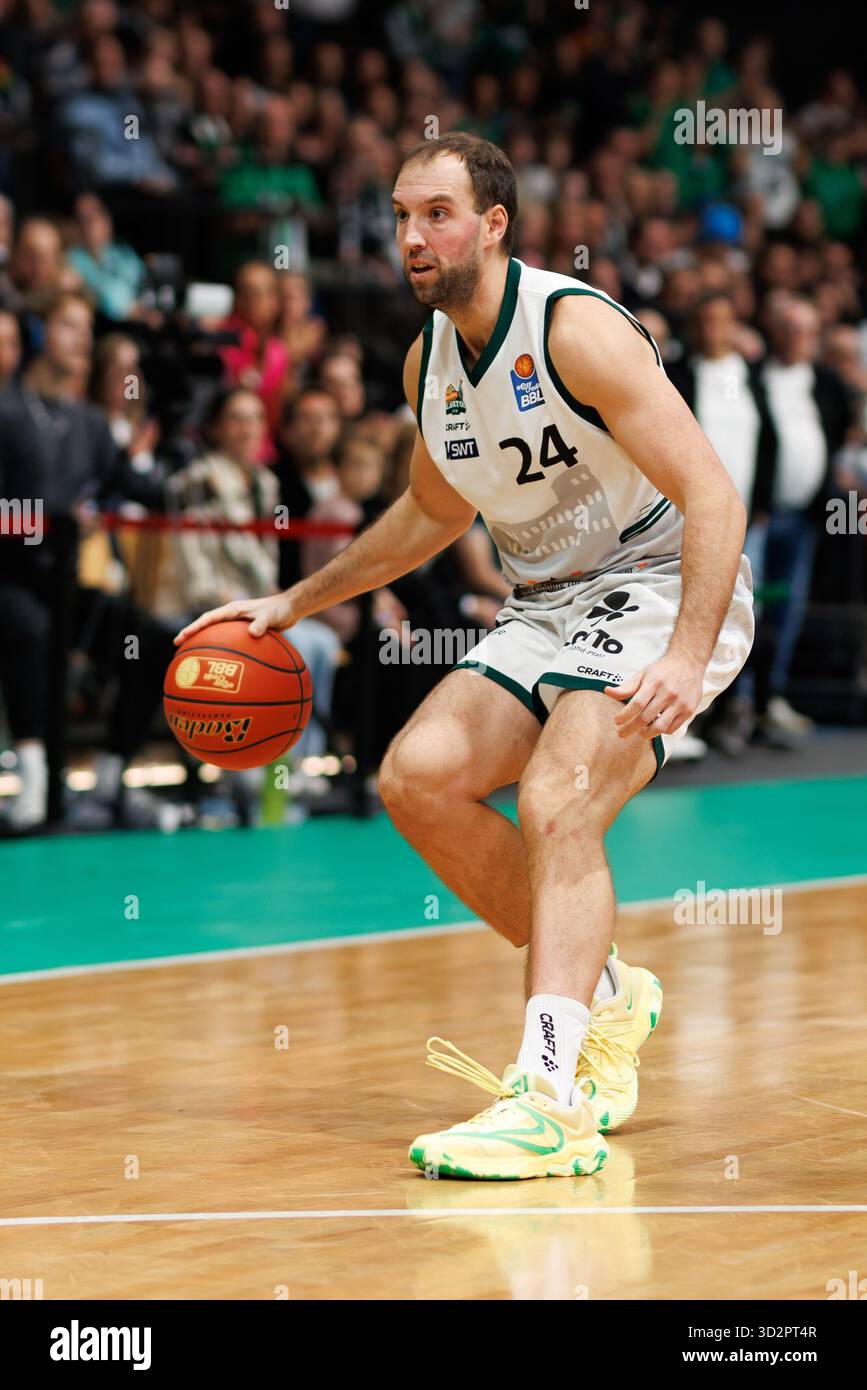 Jj mann vet concept gladiators trier hi-res stock photography and ...