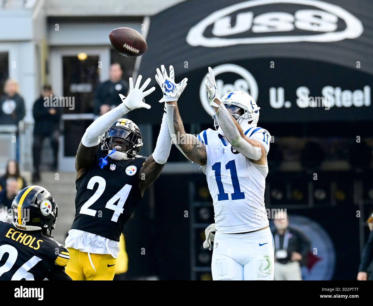 Indianapolis Colts wide receiver Michael Pittman Jr. (11) misses the ...