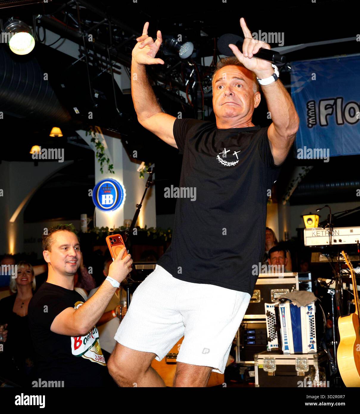 Tim Toupet bei der Hofbräu Party Nacht 2025 im Hofbräu Wirtshaus Berlin ...