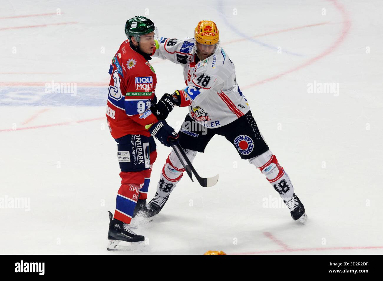 11/02/2025, Uber-Arena, Berlin, DEU, DEL, 1.EBL, Polar Bears vs. Penguins Bremerhaven, image of ...