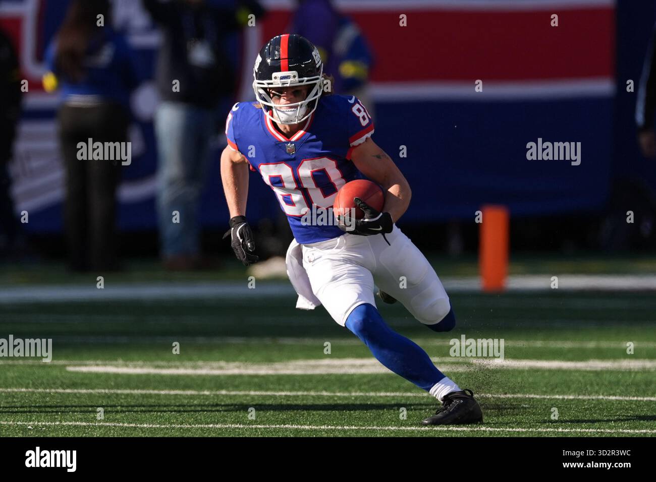 New York Giants wide receiver Gunner Olszewski (80) carries the ball ...