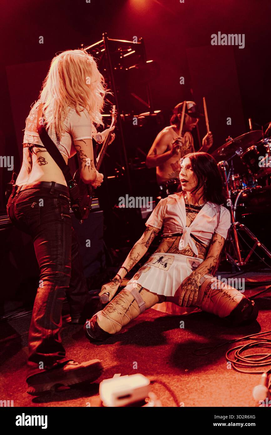 DeathbyRomy opening for Enter Shikari live concert at Alcatraz - Milano ...