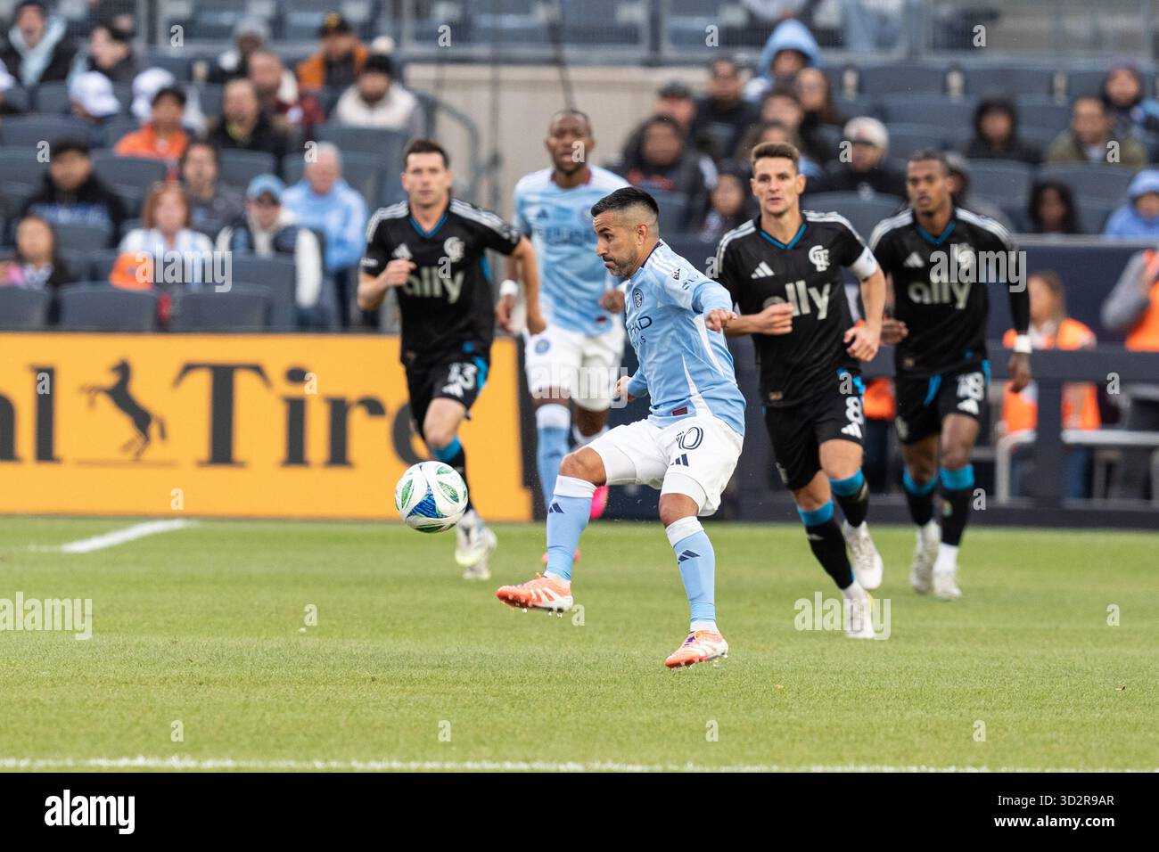 Maxi Moralez (10) of NYCFC controls ball during Audi MLS Cup first ...