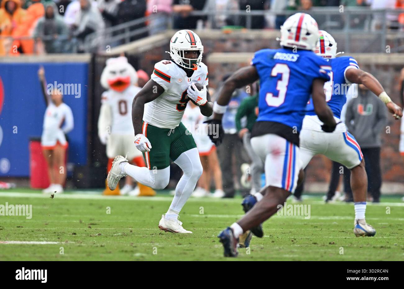 November 01, 2025: Miami Hurricanes Elija Lofton runs upfield during ...