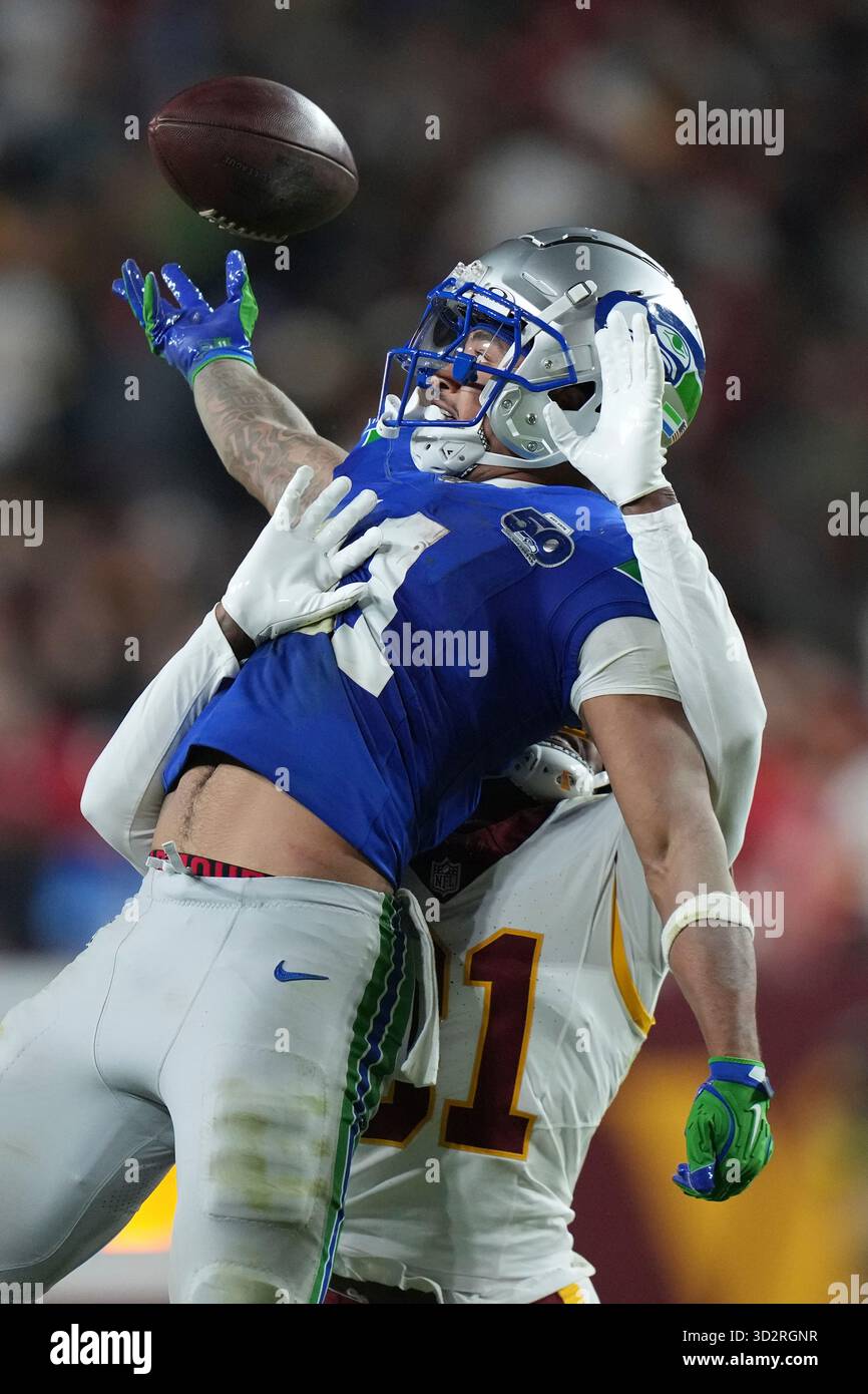 Washington Commanders cornerback Jonathan Jones (31) is called for pass ...