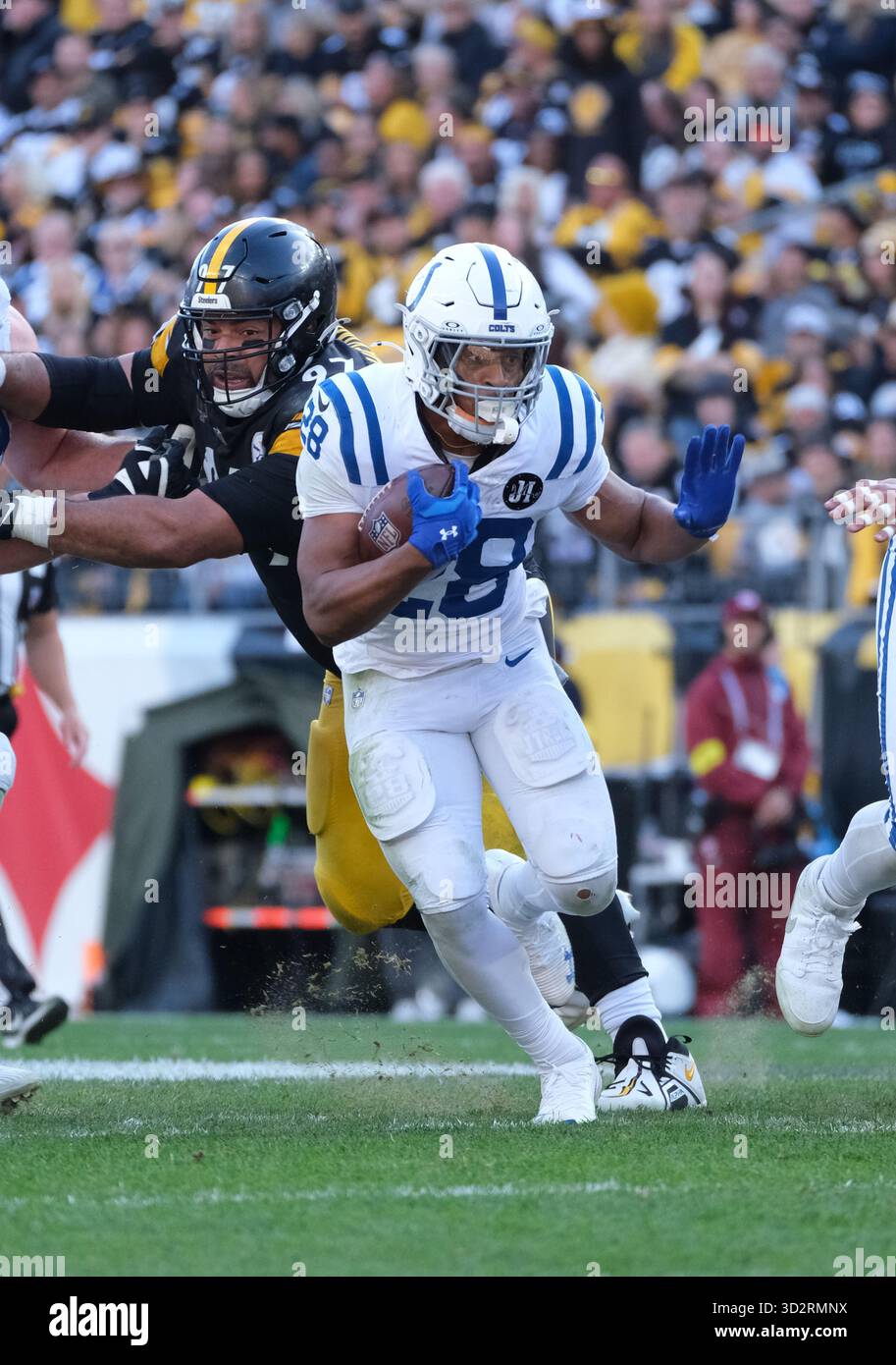 Nov 2, 2025: Jonathan Taylor #28 during the 2025 Steelers vs Colts game ...