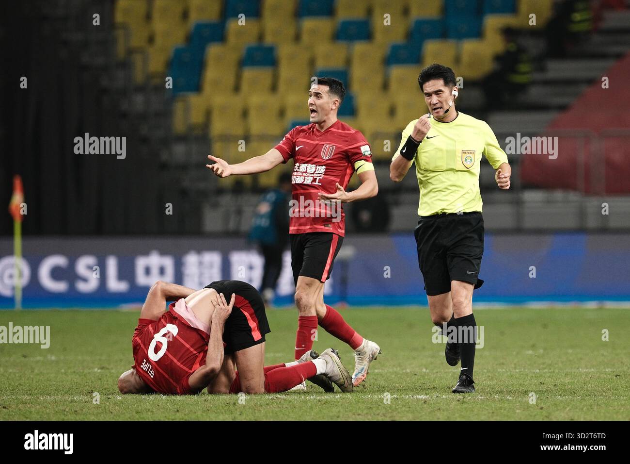 Henan Jiuzu Dukang Football Club defeated Chengdu Rongcheng Football ...