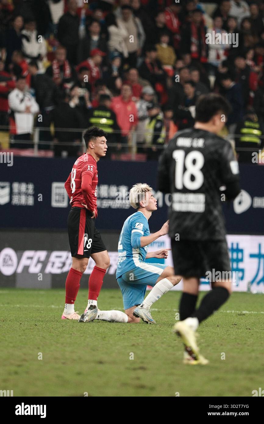 Henan Jiuzu Dukang Football Club defeated Chengdu Rongcheng Football ...