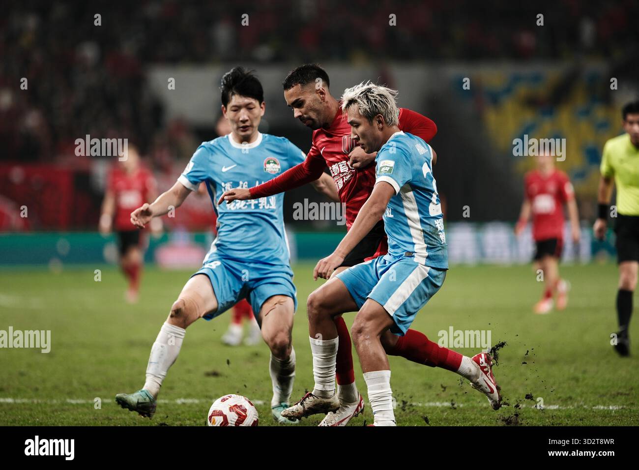 Henan Jiuzu Dukang Football Club defeated Chengdu Rongcheng Football ...