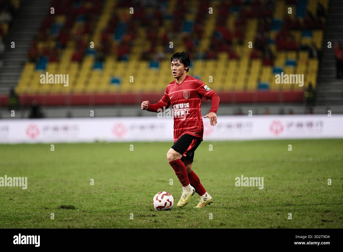 Henan Jiuzu Dukang Football Club defeated Chengdu Rongcheng Football ...