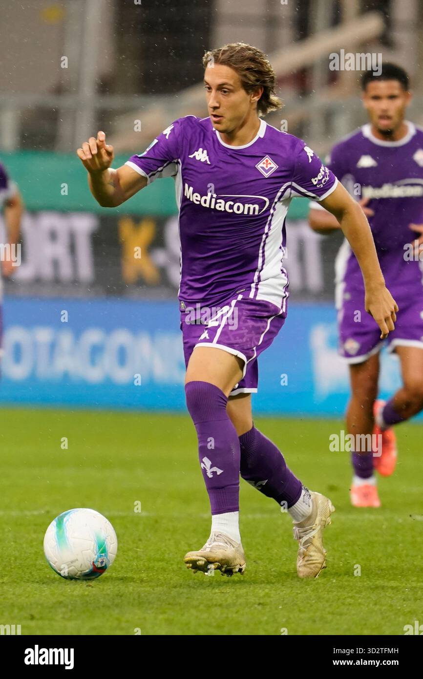 Fiorentina’s Jacopo Fazzini in action during the Serie A soccer match ...