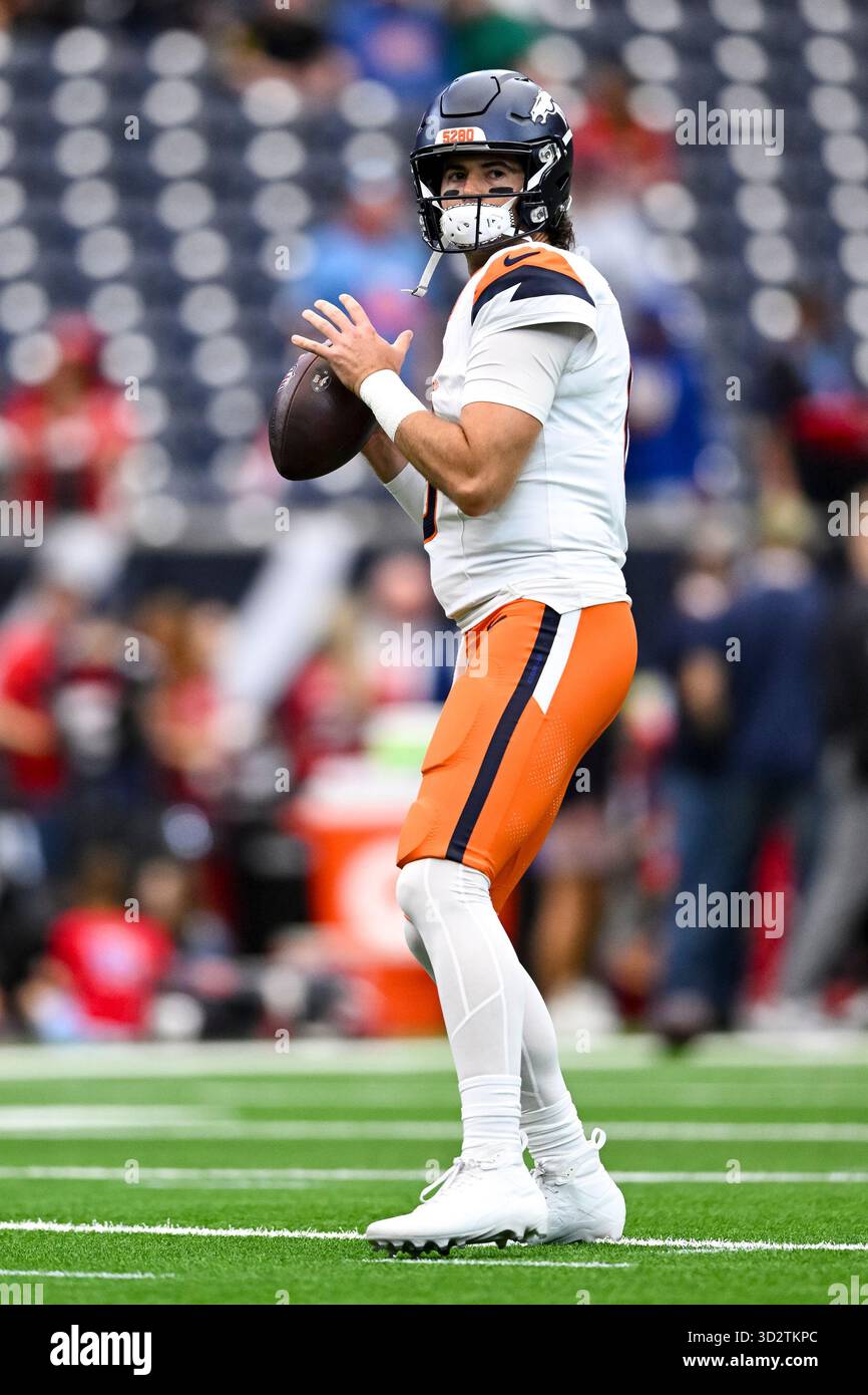 Denver Broncos quarterback Jarrett Stidham (8) warms up prior to an NFL ...
