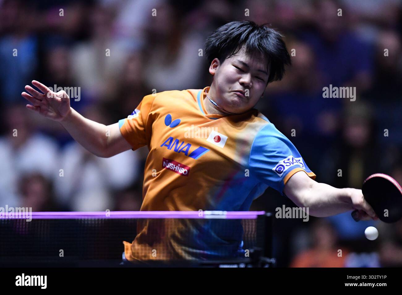 (251103) -- MONTPELLIER, Nov. 3, 2025 (Xinhua) -- Matsushima Sora of Japan hits a return during ...