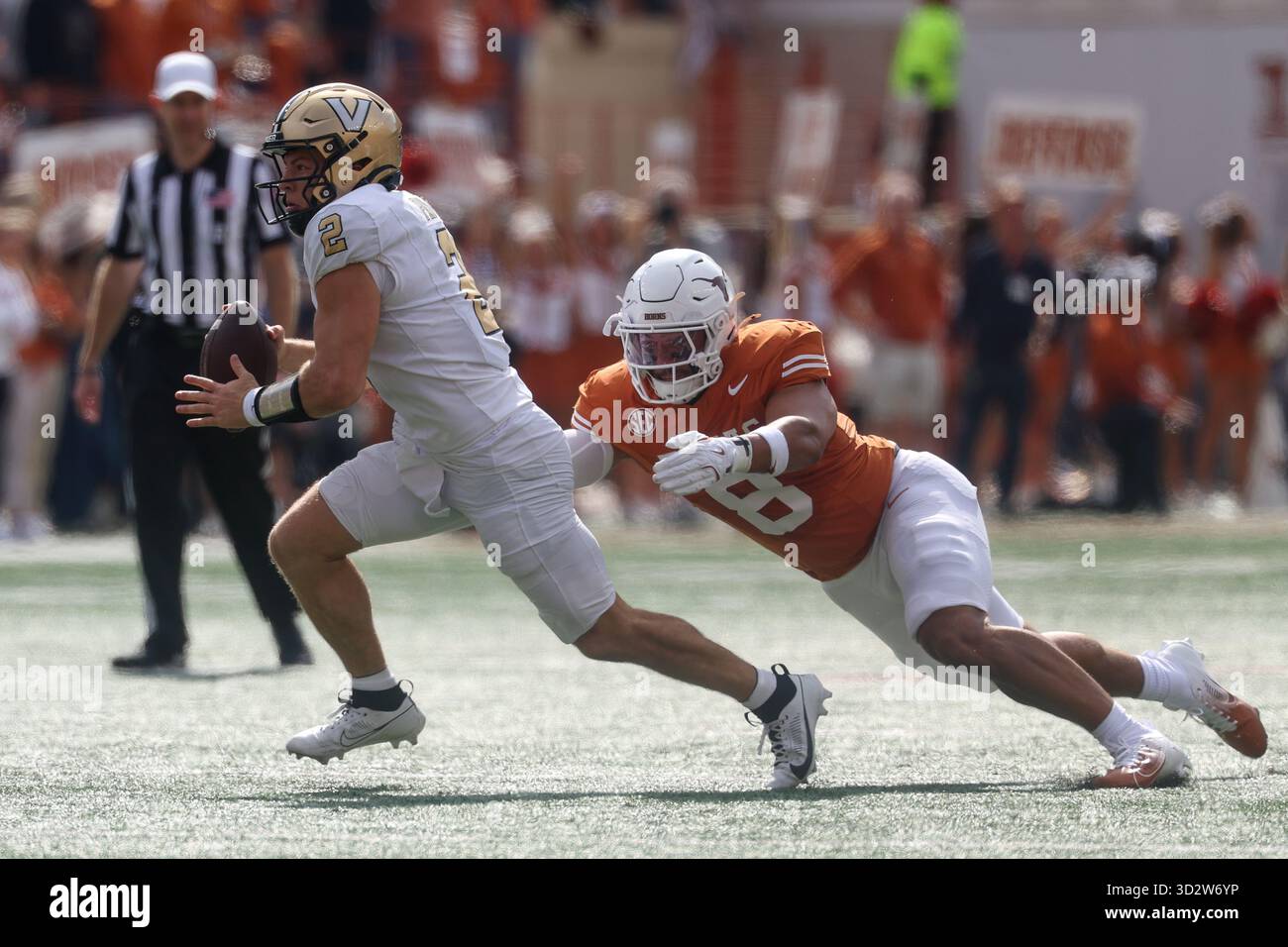 AUSTIN, TX - NOVEMBER 01: Linebacker Trey Moore #8 of the Texas ...