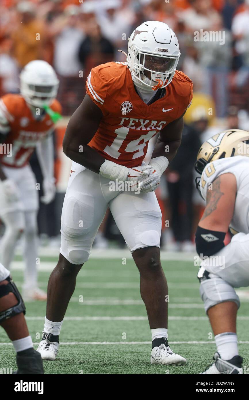 AUSTIN, TX - NOVEMBER 01: Defensive end Brad Spence #14 of the Texas ...