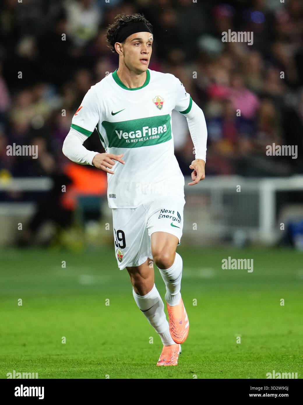 Hector Fort of Elche CF during the La Liga EA Sports match between FC ...