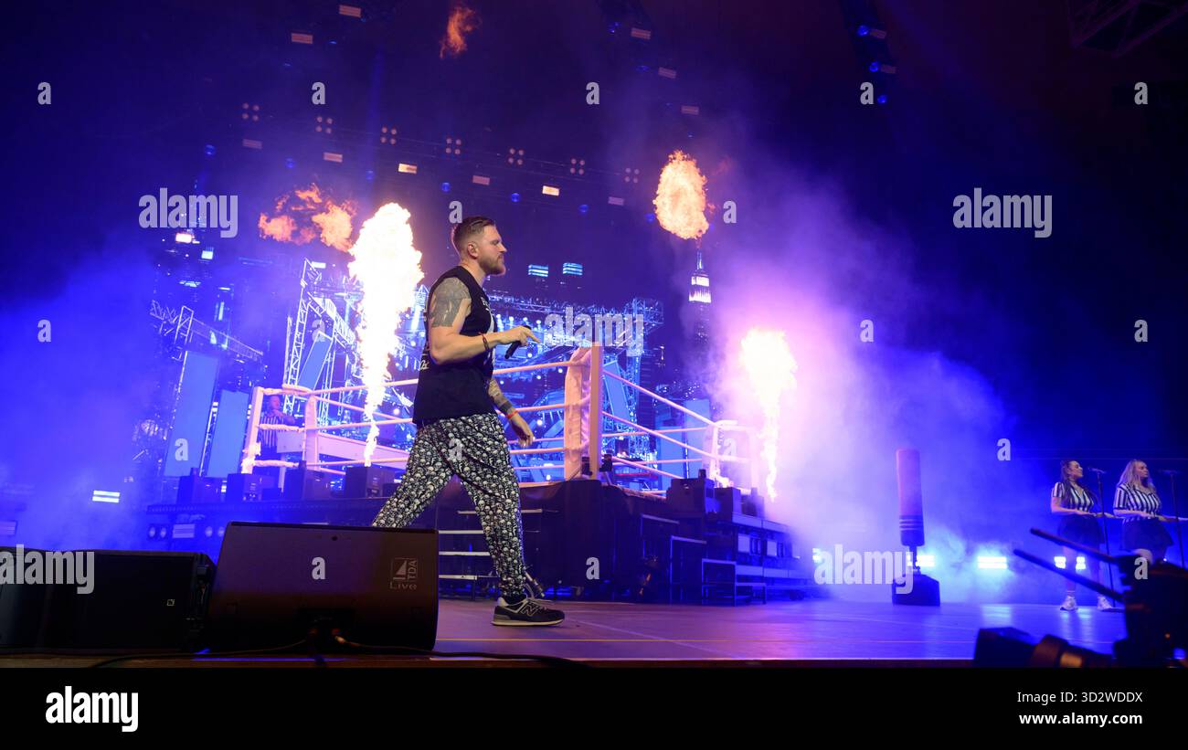 FINCH Arena Tour 2025 live in der Olympiahalle, München am 3.10.2025 ...