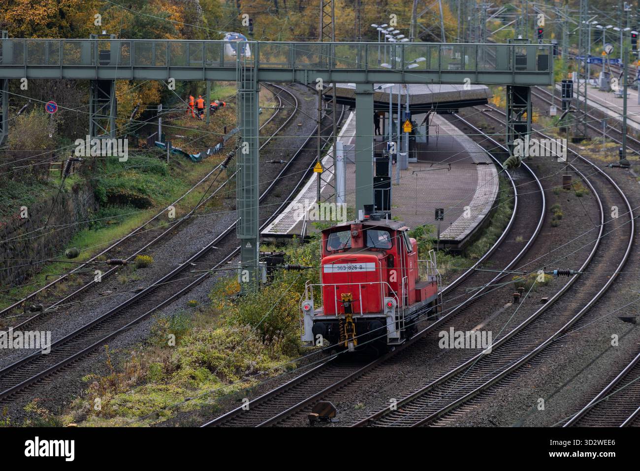 PRODUCTION - 03 November 2025, North Rhine-Westphalia, Haan: Initial preparatory work for the ...