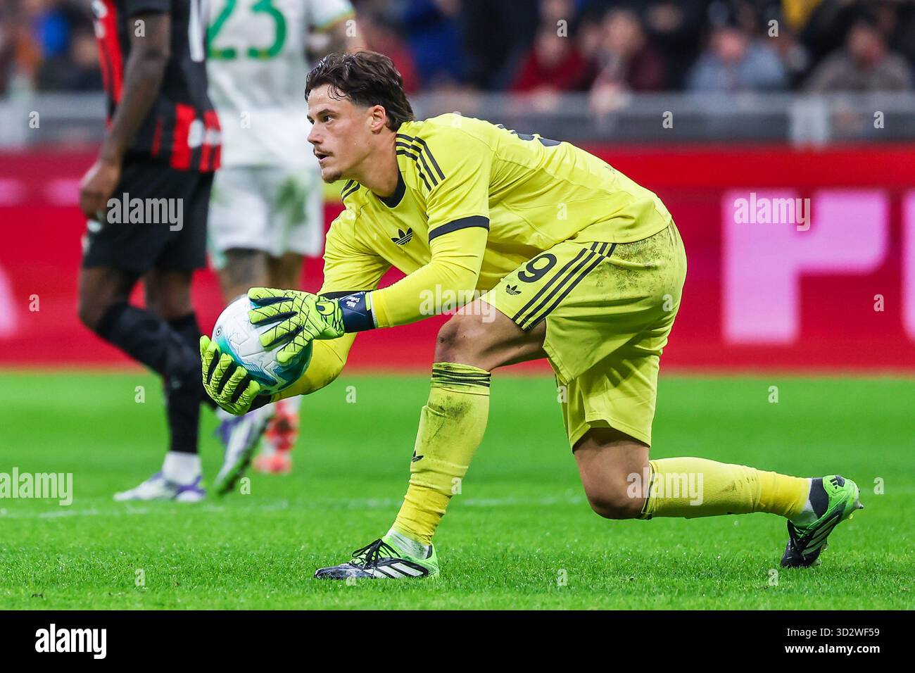 Mile Svilar of AS Roma seen in action during Serie A 2025/26 football ...