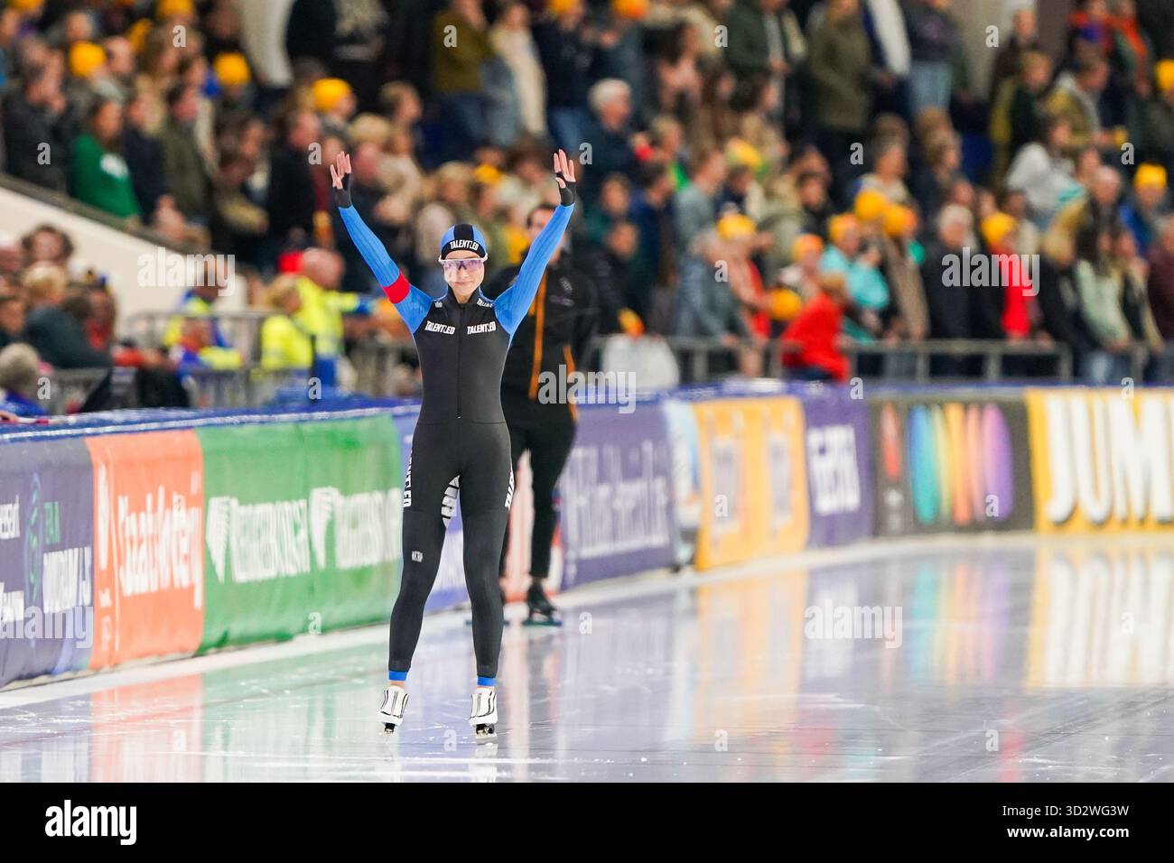 HEERENVEEN, NETHERLANDS - NOVEMBER 2: Naomi Kammeraat during the Dutch ...