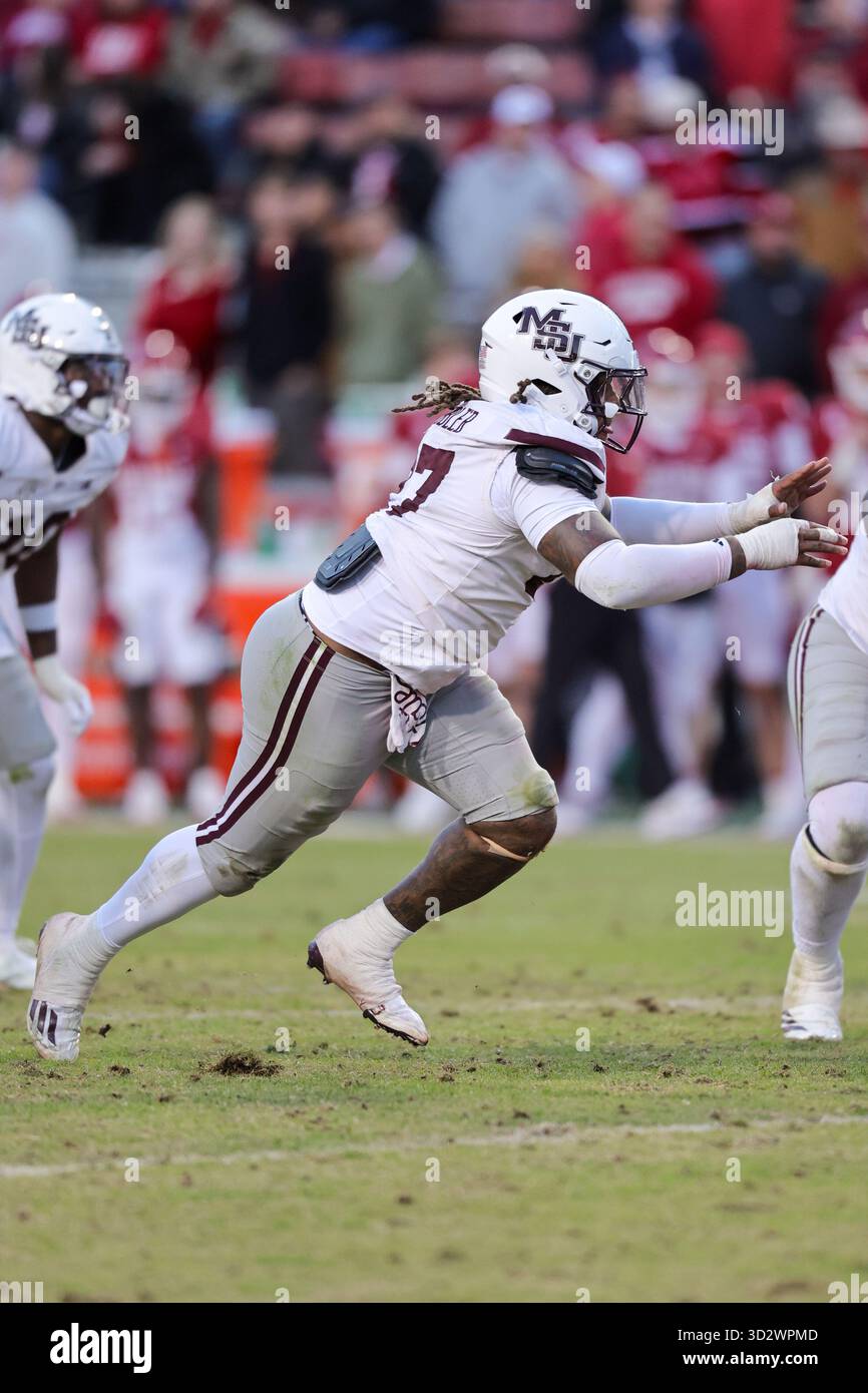 November 1, 2025: Red Hibbler (27) Mississippi State defensive end ...
