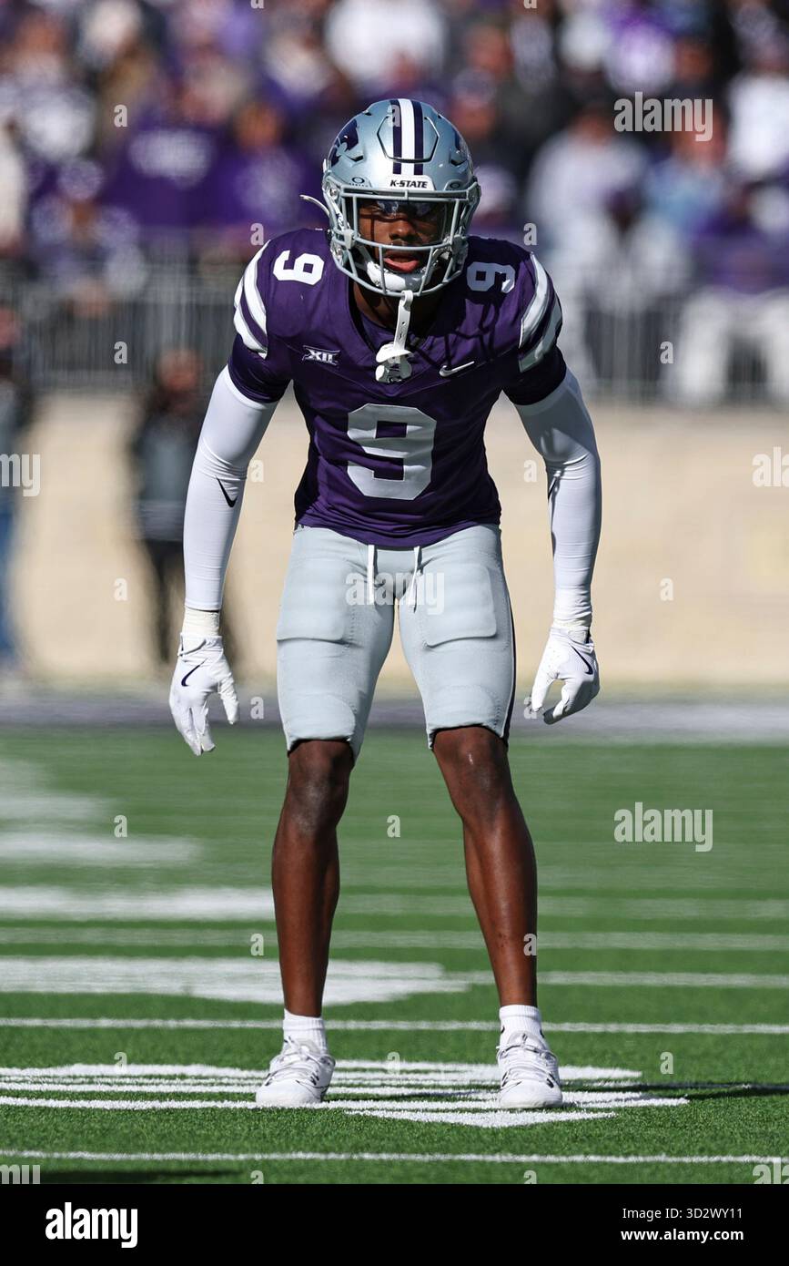 MANHATTAN, KS - NOVEMBER 01: Kansas State Wildcats cornerback Donovan ...