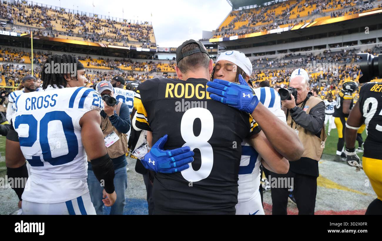 Nov 2, 2025: Aaron Rodgers #8, and Jonathan Taylor #28 during the 2025 ...