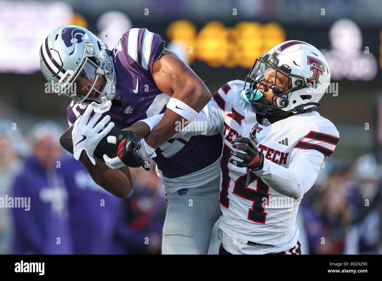 MANHATTAN, KS - NOVEMBER 01: Kansas State Wildcats wide receiver Jaron ...