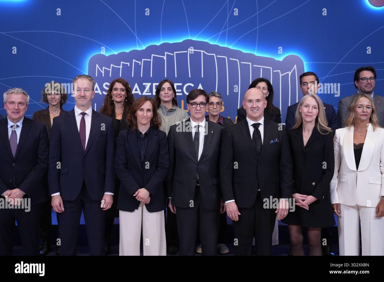 Family photo during the inauguration of AstraZeneca Global's new ...