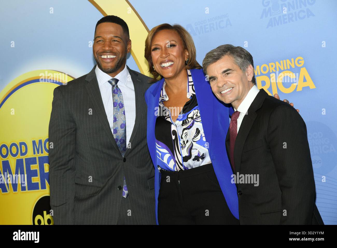 Michael Strahan, Robin Roberts and George Stephanopoulos attend the ...