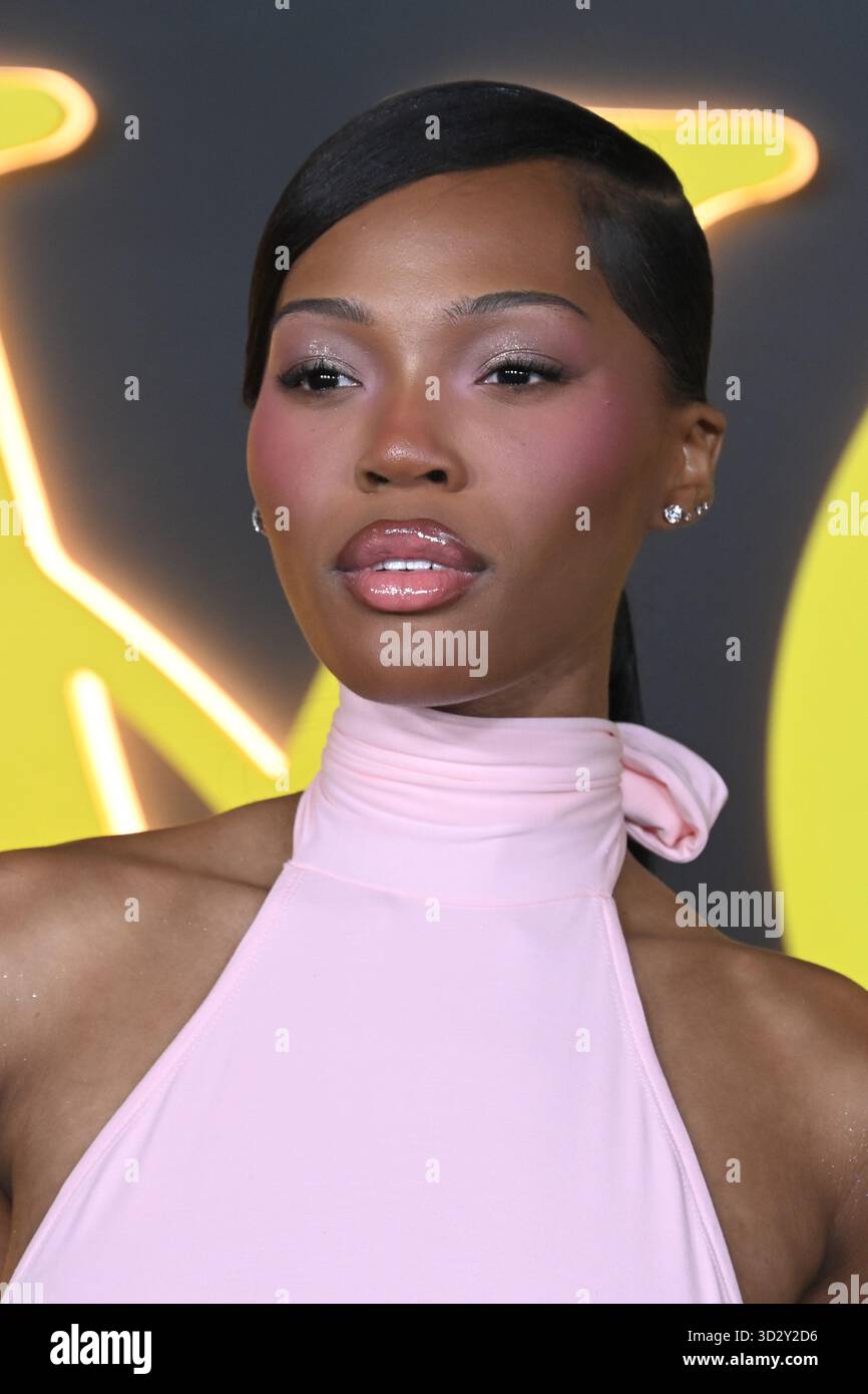 LOS ANGELES - OCT 28: Quen Blackwell at the "I Love LA" Premiere Screening at the Paramount ...