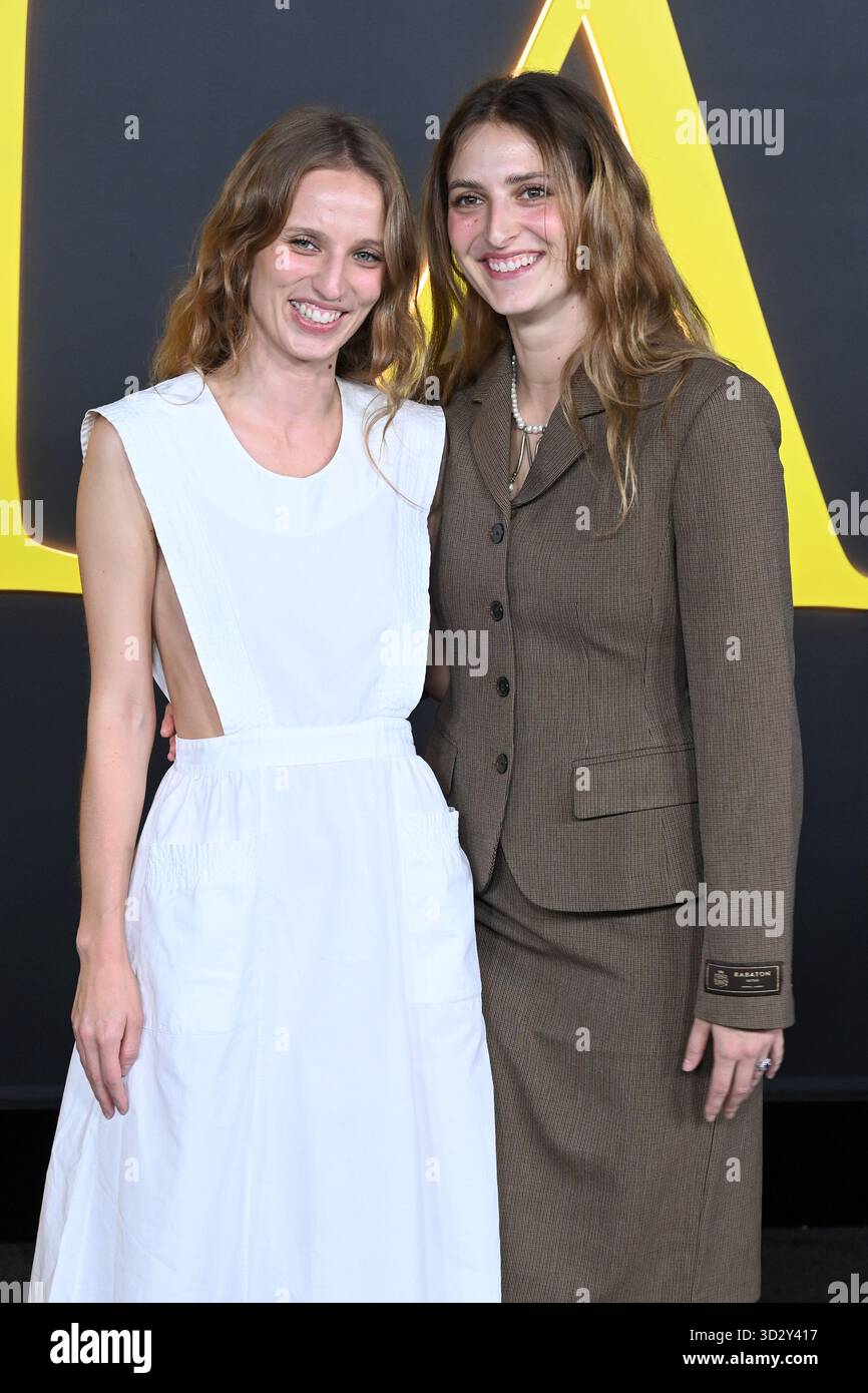 LOS ANGELES - OCT 28: Petra Collins, Anna Collins at the "I Love LA ...