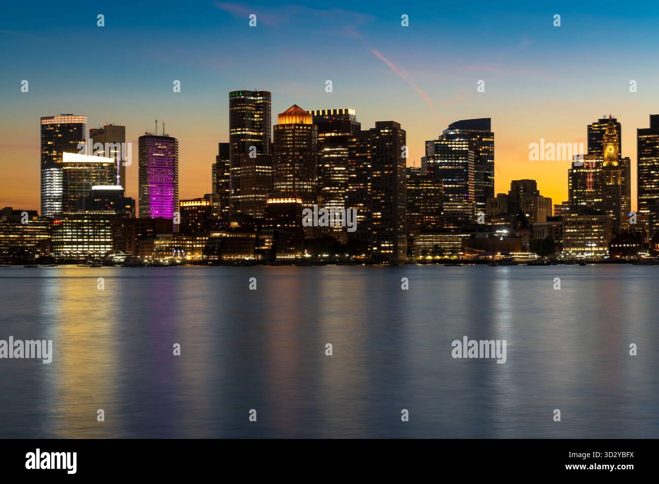 View skyline boston dusk hi-res stock photography and images - Alamy
