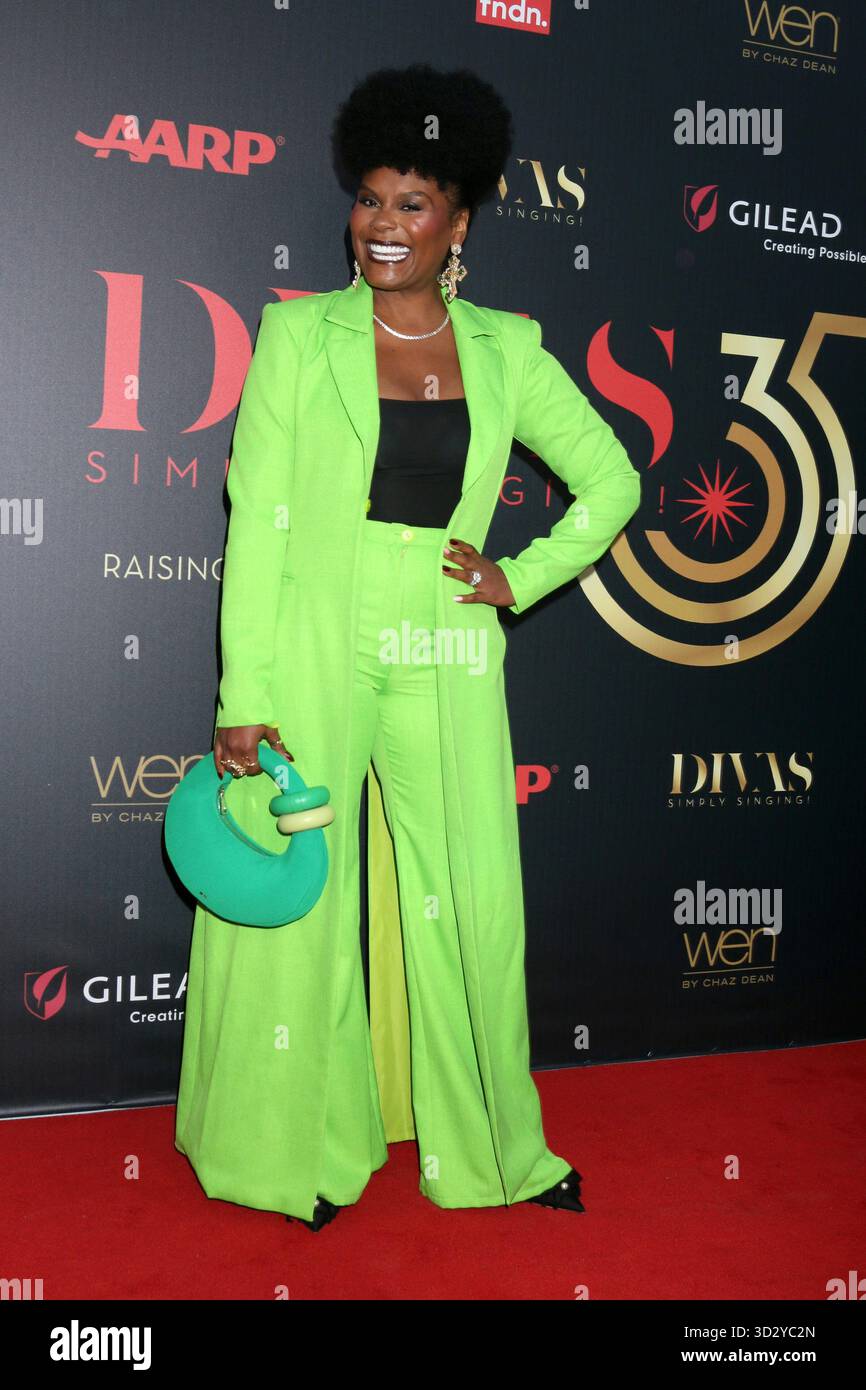 LOS ANGELES - NOV 1: Tabitha Brown at the 35th Annual DIVAS Simply ...